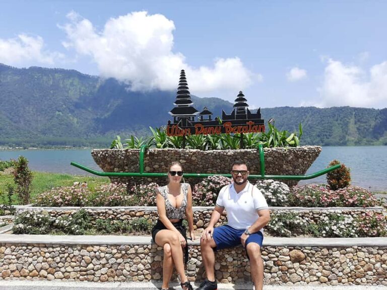 Bali: The Most Iconic Temple of Ulun Danu Beratan - Exploring the Itinerary: What You’ll Actually Experience
