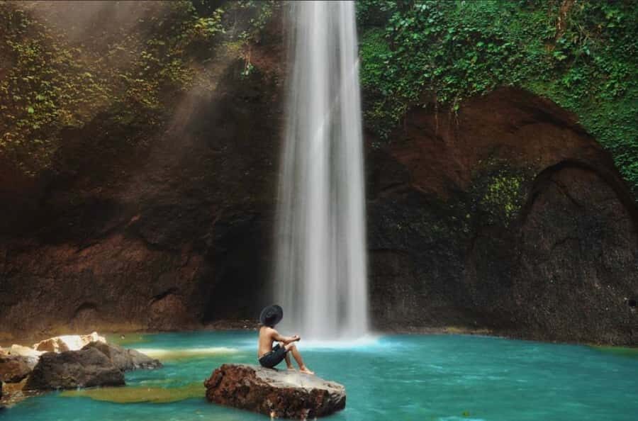 Bali : Top's 3 Waterfalls . Temple And Rice Terrace - The Sum Up