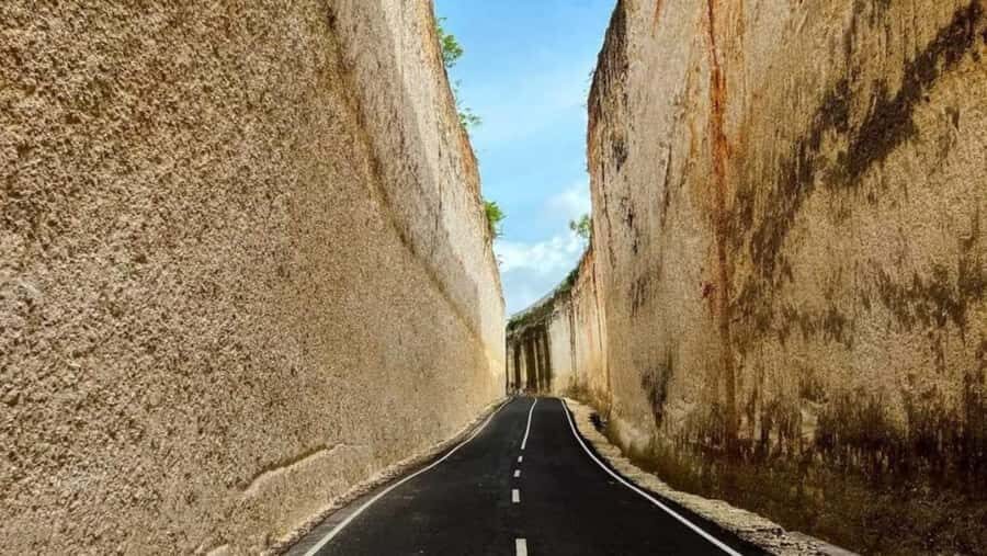 Bali: Turtle Conservation, GWK, Melasti Beach & Uluwatu - Authentic Experiences and Traveler Insights