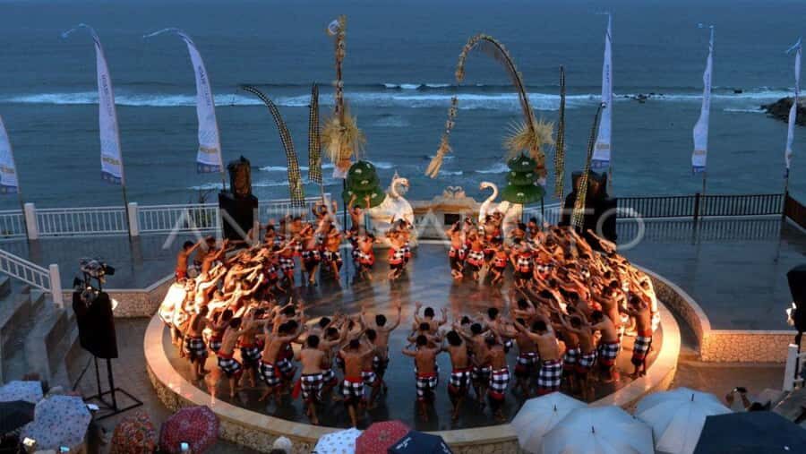 Bali: Uluwatu Tour With Flexible Itinerary Options - Who Will Love This Tour?