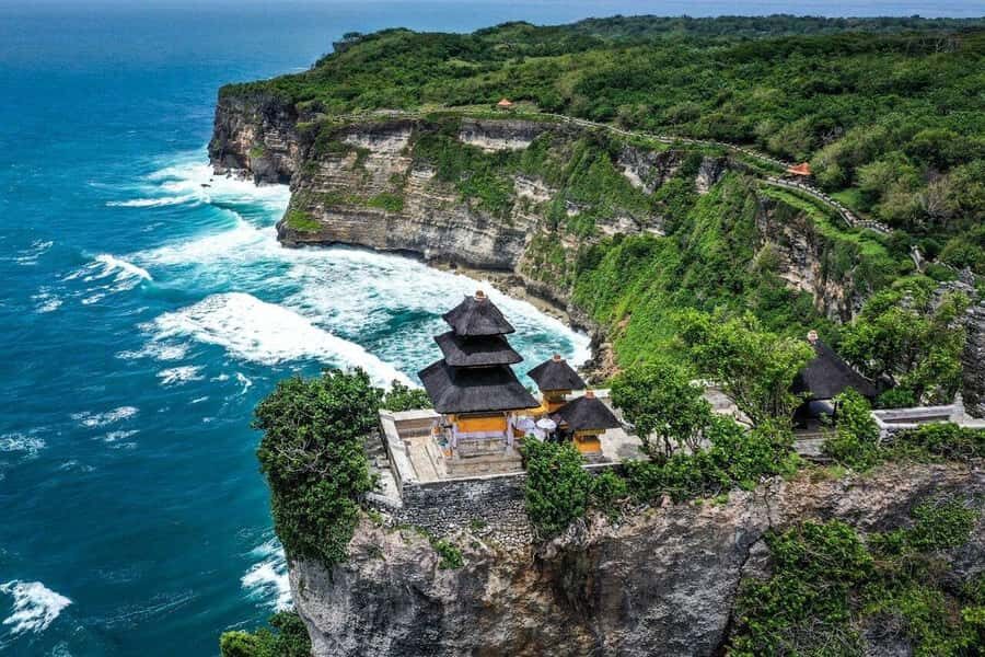 Bali: Waterbom Bali and Uluwatu Temple Tour with Kecak Dance - Why This Tour Works for Different Travelers