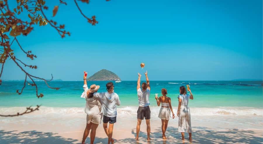 Banana Beach at Koh Hey: Phukets Speedboat Paradise - Exploring Banana Beach: Relaxation and Activities