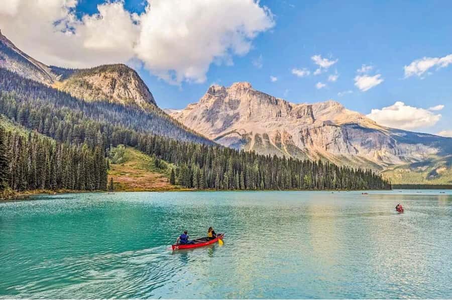 Banff/Calgary: Louise, Moraine/Bow, Emerald & Peyto 4 Lakes - Who Should Consider This Tour?
