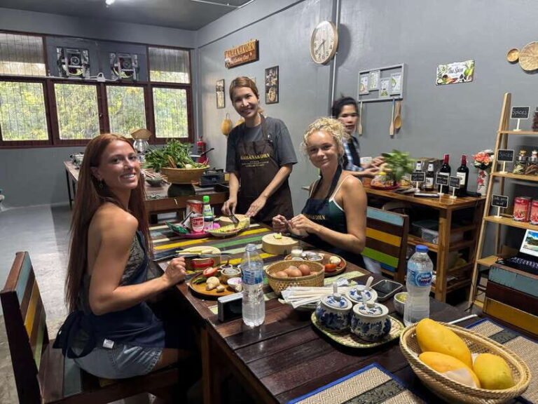 Bangkok: Authentic Thai Cooking Class - Cozy, Hands-On