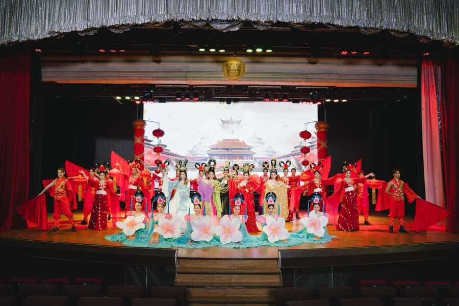 Bangkok: Golden Dome Cabaret Show Entry Ticket - The Value for Your Money