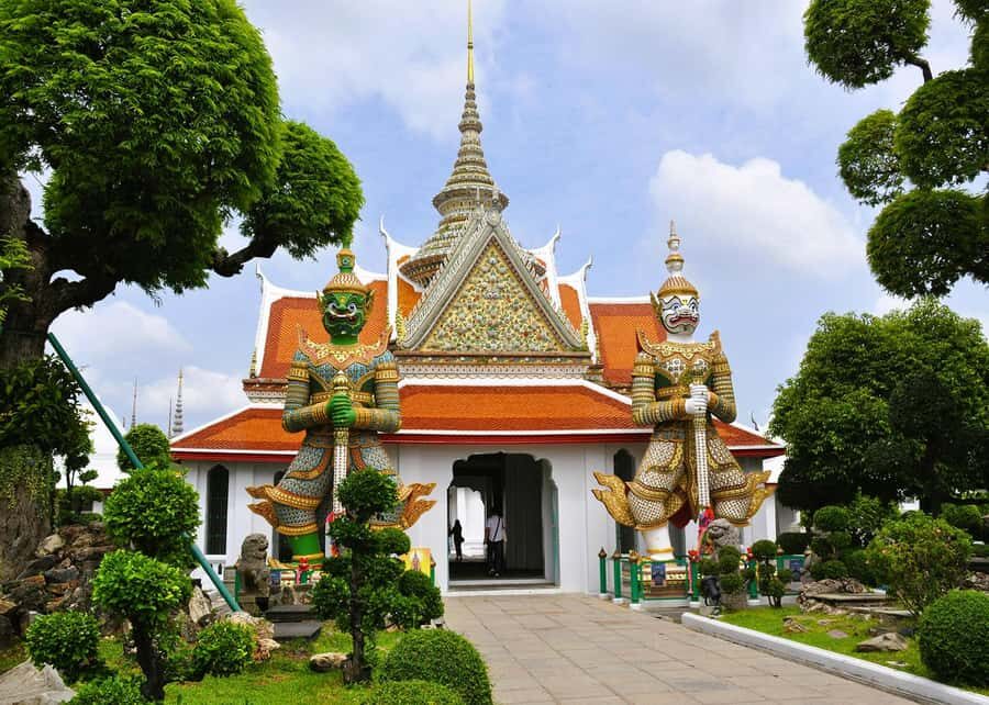 Bangkok: Grand Palace & Wat Arun Dress-Up Tour - What the Reviews Say