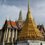 Bangkok: Grand Palace, Wat Pho & Long Tail Boat Tour - Visiting Wat Pho and the Reclining Buddha