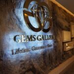 Bangkok Heritage and Shopping Excursion with Guide - Exploring the Itinerary in Detail