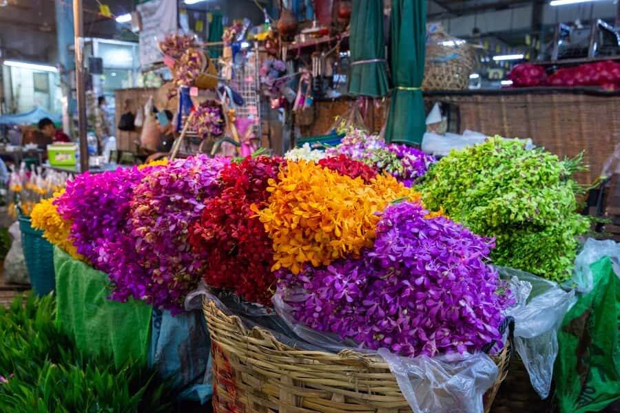 Bangkok: Markets, Temples and Food Night Tour by Tuk Tuk - The Itinerary Breakdown