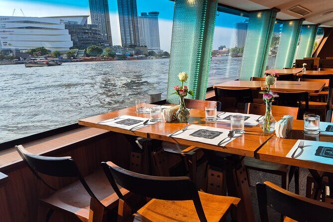 Bangkok New Horizon Dinner Cruise Buffet Wat Arun View - Navigating the Itinerary