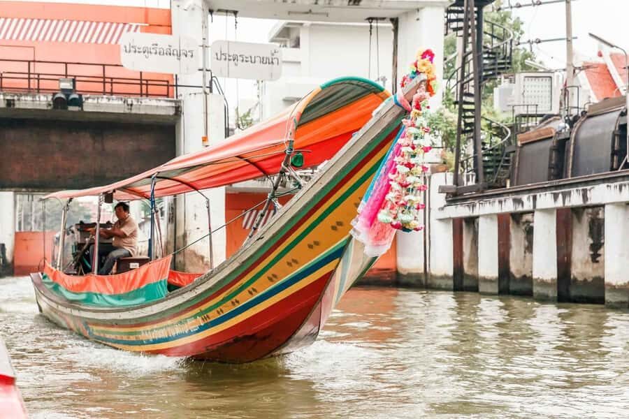 Bangkok Private Long-Tail Boat Charter Capacity: 110 People - The Practical Details