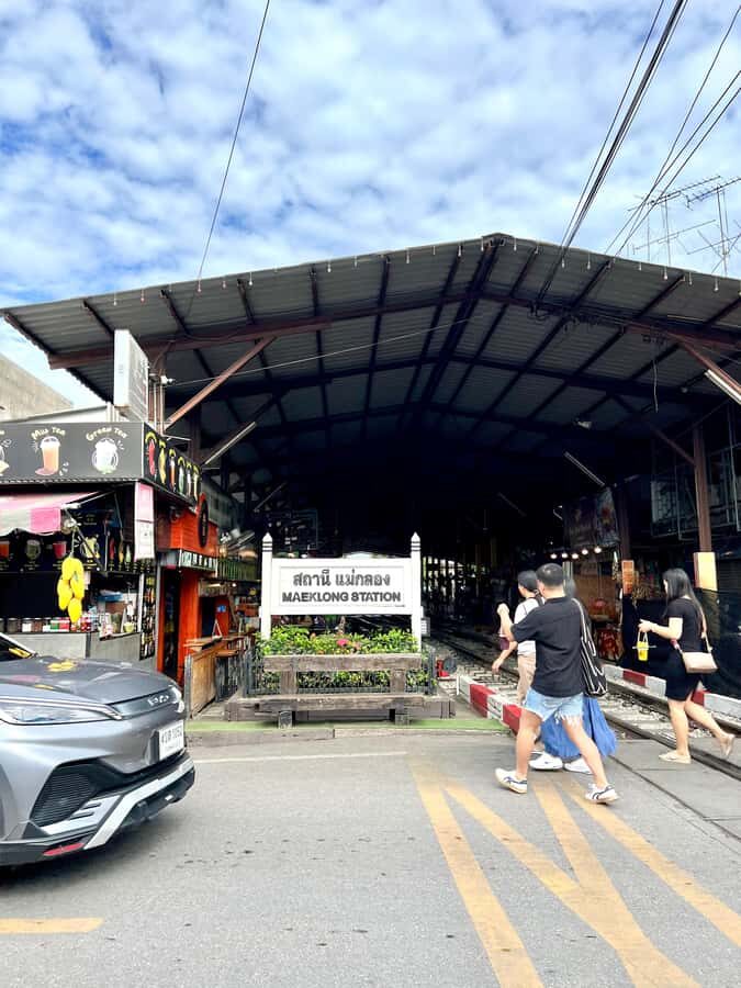 Bangkok: Private Railway & Floating Market with Paddle Boat - Who Is This Tour Best For?