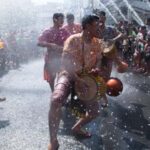 Bangkok: Songkran 2026 Pub Crawl by Tuk-Tuk with Drinks - What’s Included and What to Expect