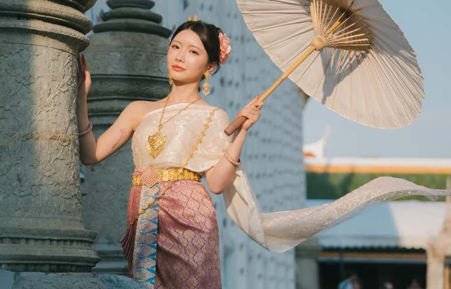 Bangkok: Thai Costume Photoshoot at Wat Arun - The Itinerary in Detail