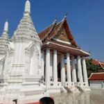 Bangkok Tour: Golden Buddha, Reclining Buddha & Gems Gallery - Practical Considerations and Tips