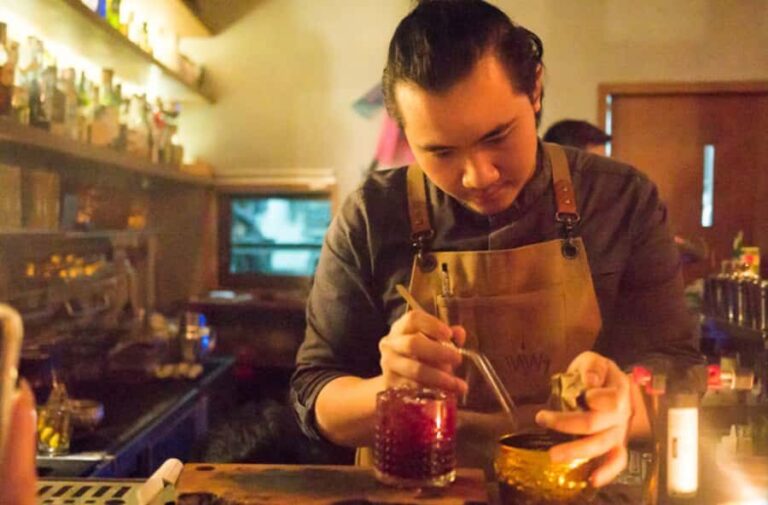 Bangkok: Tuk Tuk Bar Crawl with Drinks and Snacks - Price and Value