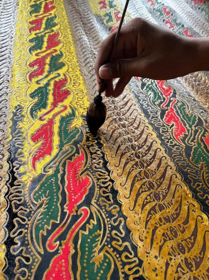 Banyuwangi: Traditional Batik-Making Class with Snack - What the Experience Looks Like