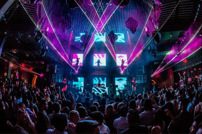 Bar Crawl Miami: 4 Venues 1 Night Including Drinks specials - Detailed Breakdown of the Itinerary