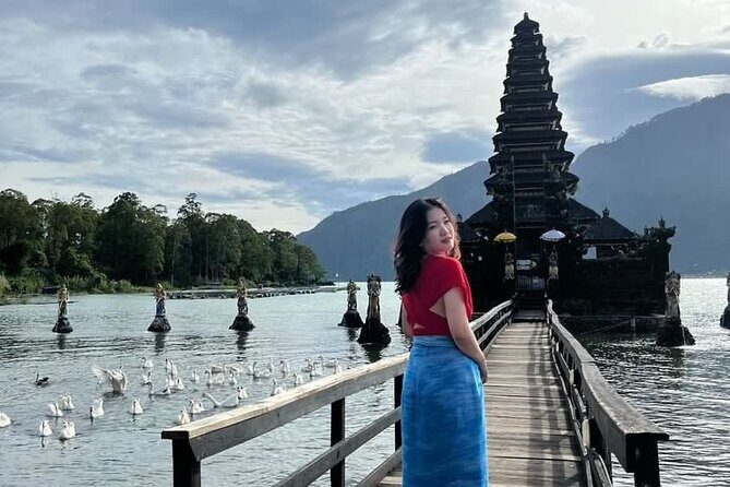 Batur Volcano Sunrise Jeep Tour and Floating Temple - The Journey Through Mount Batur’s Black Lava and Sand