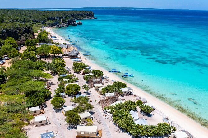 Bay of Eagles VIP : Full Day to Paradise From Santo Domingo - What’s Included and What’s Not