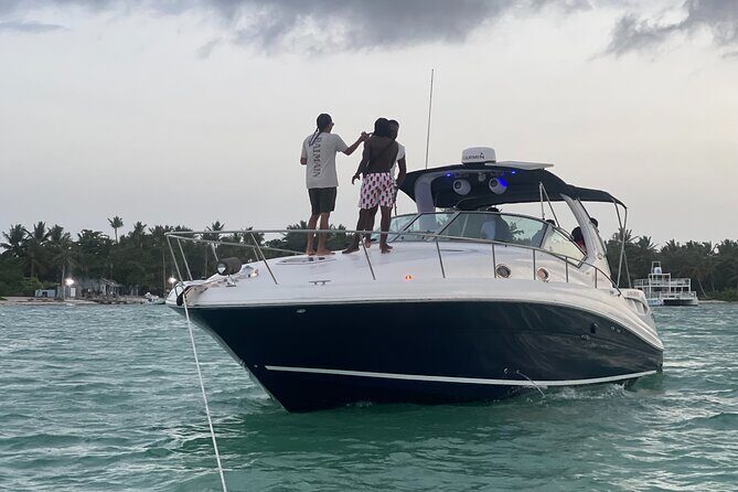 BBQ Luxury Yacht with Premium Bar and Snorkeling - The Snorkeling and Sandbank Stop