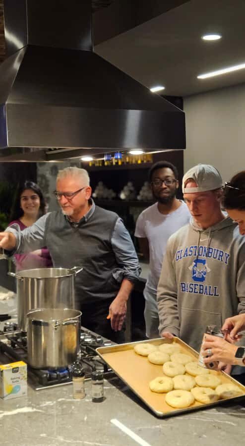 Beacon Hill: Bagel Baking Class with a Michelin-Trained Chef - Who Should Consider This Experience?