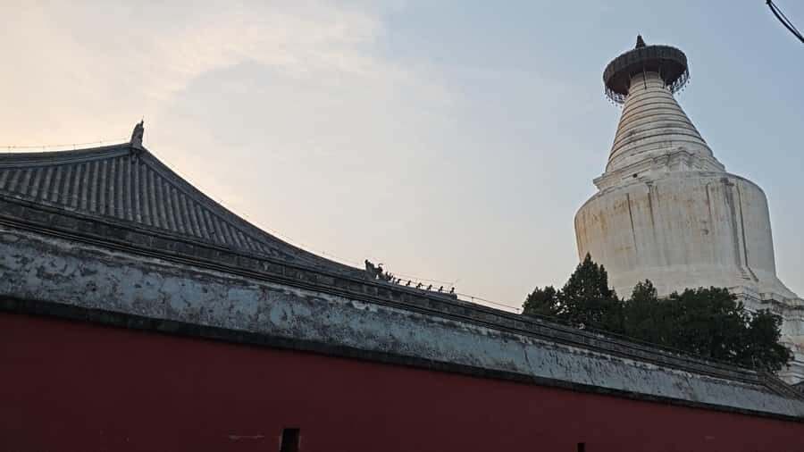 Beijing: 2.5-Hour Walking Tour of Historic Landmarks - An In-Depth Look at the Tour Experience