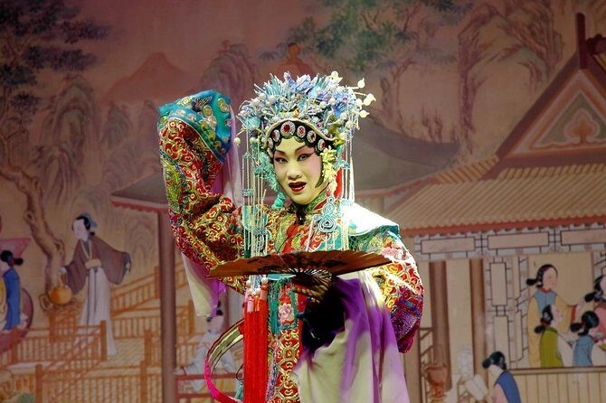 Beijing Royal Cuisine Dinner with Performance Experience and Nanluoguxiang Visit - What’s Included and What to Expect