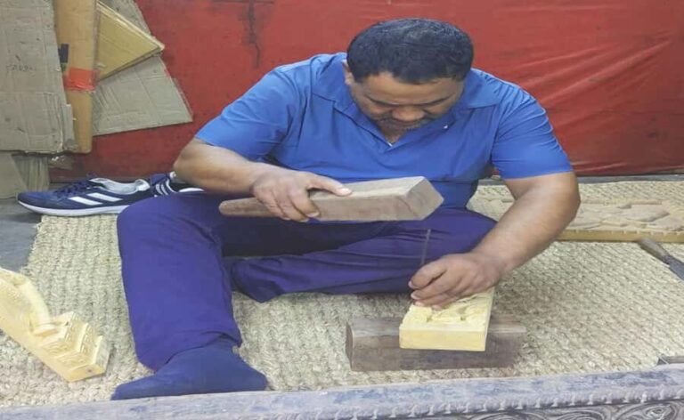 Bhaktapur: Wood Carving Workshop & Lunch Tour - In-Depth Breakdown of the Itinerary