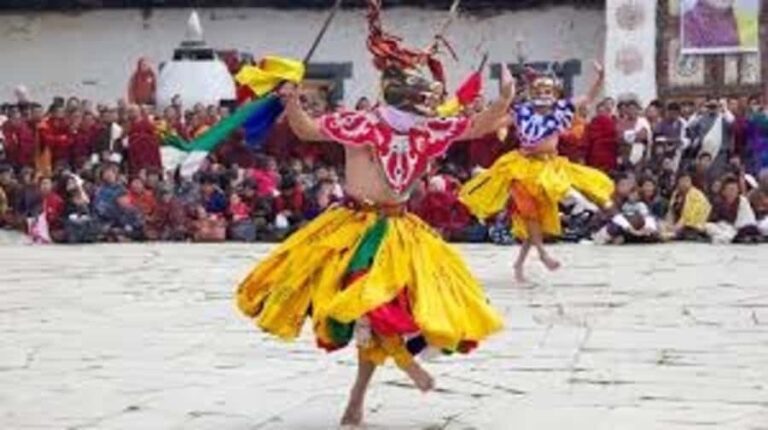 Bhutan: 6-Day Punakha Festival Guided Tour - Transportation, Group Size, and Value