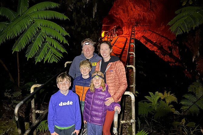 Big Island Highlights Tour From Kona and Waikoloa - Waterfalls and Rainforests