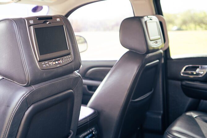 Black Cadillac Escalade/Suburban Round Trip Airport Transfer UVF - Who Should Consider This Transfer?