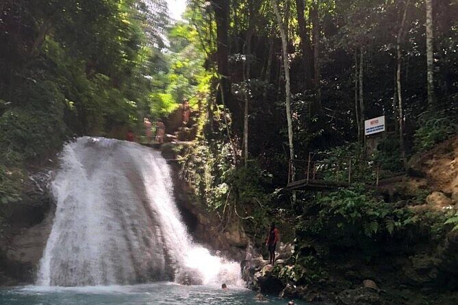 Blue Hole And White River Tubing from Ocho Rios & Runaway Bay - What Sets This Tour Apart?