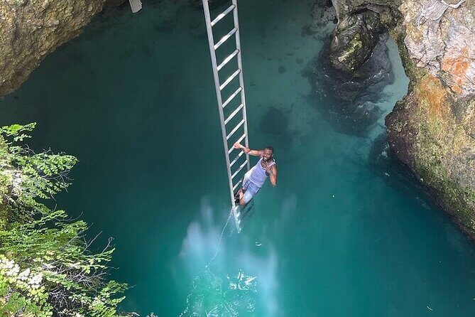 Blue Hole Mineral Spring, Ricks Cafe & 7 Miles Beach Guided Tour - Practical Details and Why They Matter