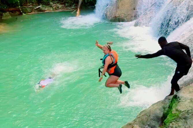 Bluehole & Secret Falls with shopping, admissions and pickup. - Who Will Fall in Love with This Tour?