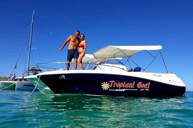 Boat rental To go by yourself CAP CAMARAT - What to Expect: A Typical Day on the Water