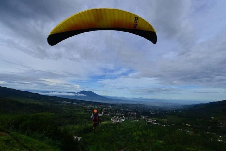 Bogor/West Java: Paragliding With Pilot - Setting the Scene: What to Expect at Bogor’s Paragliding Site