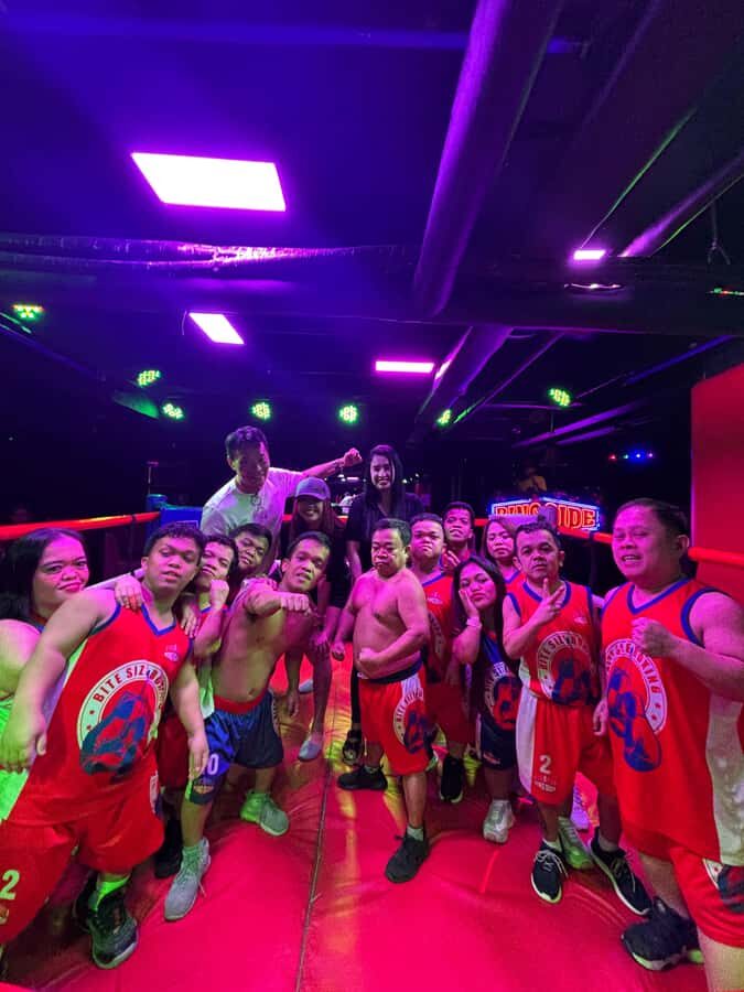 Bonifacio global city and Makati barhopping night life tour - Transportation and Practicalities