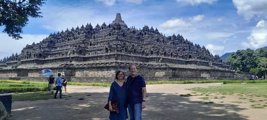 Borobudur Private Tour From Semarang Port (Climb to the Top) - Exploring Borobudur: A UNESCO Wonder