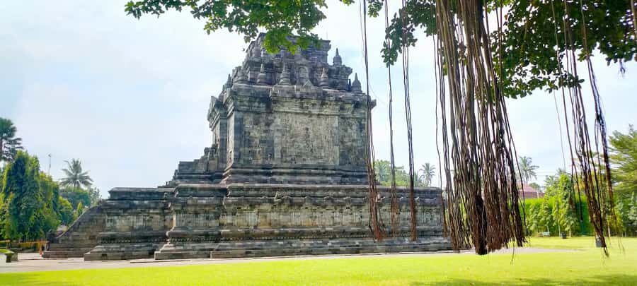 Borobudur Sunrise in stumbu hill, Borobudur, & Mendut temple - The Itinerary in Detail