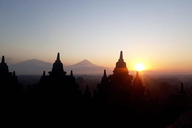 Borobudur Sunrise Tour-Special Package - Borobudur Temple at Sunrise