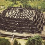 Borobudur Tour : guarantees climb up top of temple structure - Analyzing the Value
