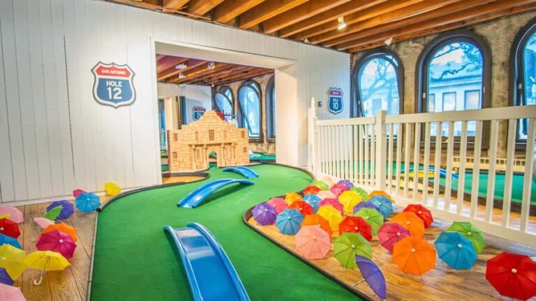 Boston: Putt Across America with US-Themed Mini Golf - What to Expect at Putt Across America