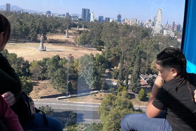 Cablecar through history in Chapultepec. - Exploring Chapultepec Forest: Moving Through Nature and History