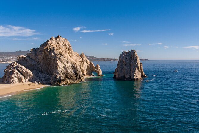 Cabo Clearboat to the Arch Tour Marine Life and Iconic Views - Why Choose This Tour?