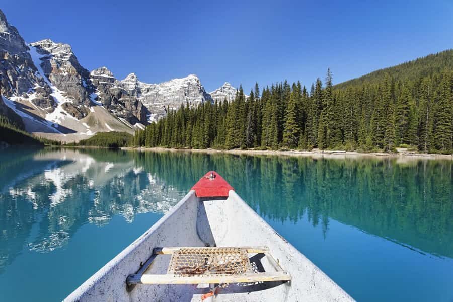 Calgary: Lake Louise, Emerald Lake, and Johnston Canyon Tour - Transportation and Group Size