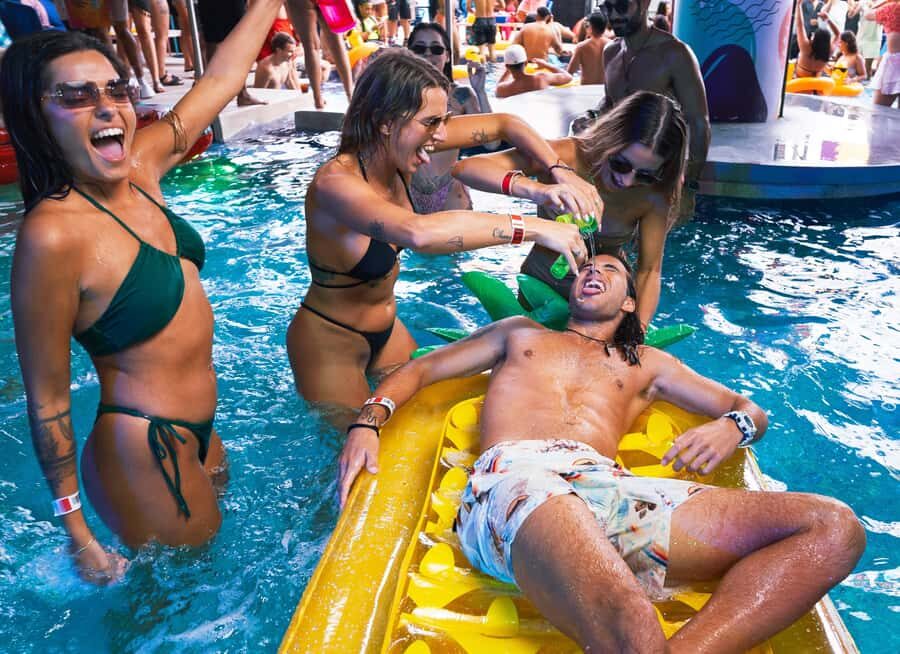 Cancun: Coco Bongo Spring Break Beach Party with Open Bar - The Contests and Activities: What You Might Encounter