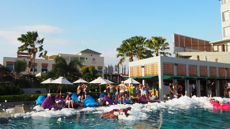 Canggu: Birthday Pool Party at Salt Restaurant & Pool Bar - What to Expect During the Pool Party