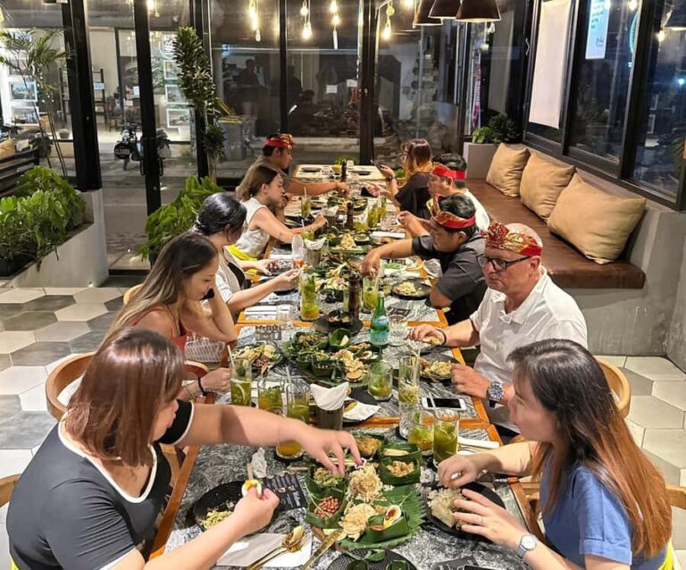 Canggu: Megibung Unique Dining Experience & Balinese Dance - Traditional Attire and Cultural Presence