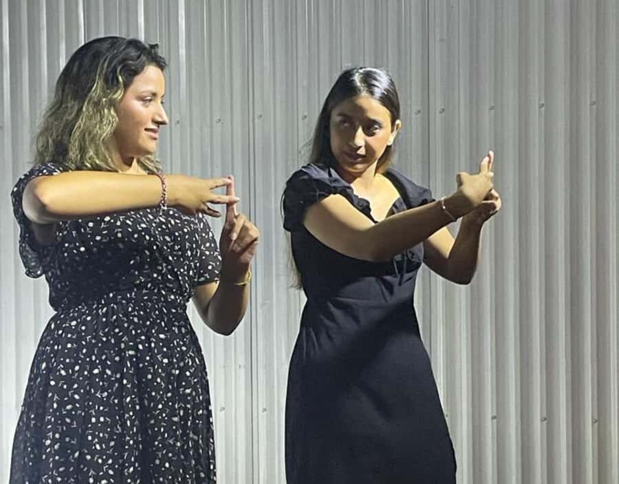 Canggu: Private Indonesian Sign Language Mini Class & Dinner - Who Will Love This Tour?